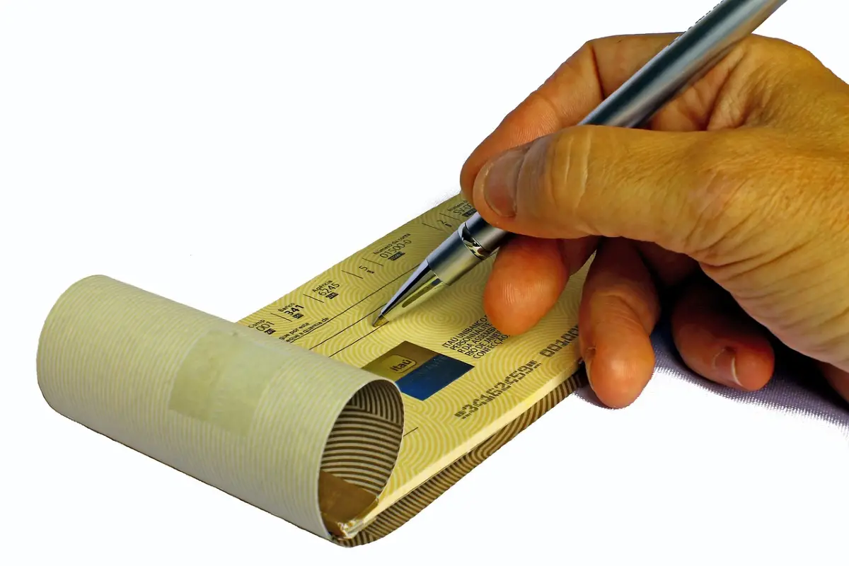 Secure Manual Checks with Personalized Branding Options